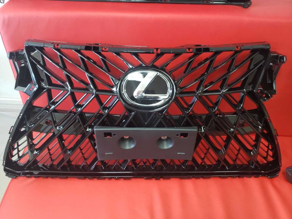 Решетка радиатора на Lexus RX NX LX IS ES GS CT лексус рх нх лх ис ес ...
