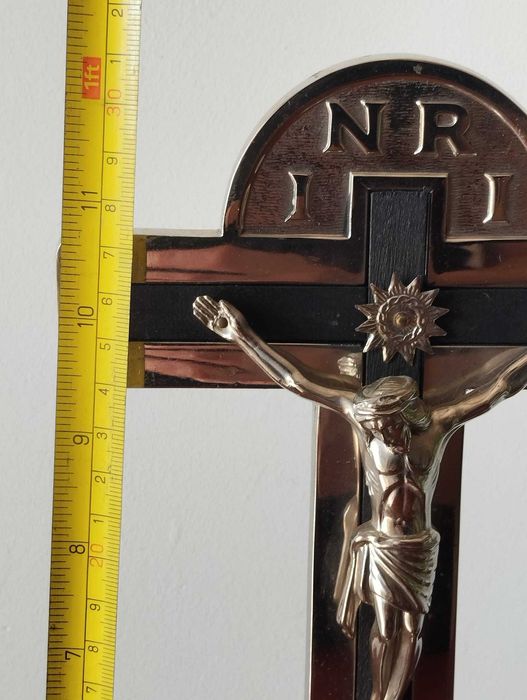 Crucifixo Art Deco de Mesa em Metal Vintage Conceição E Estoi • OLX.pt