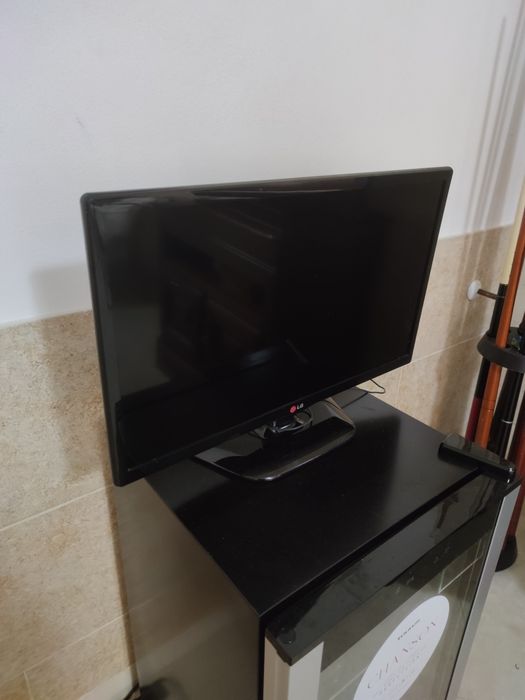 Televisão LG 24 polegadas Monte Real E Carvide • OLX Portugal
