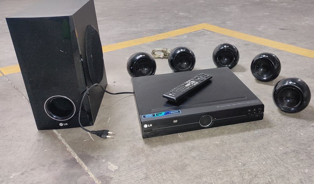 Leitor DVD LG HT304SU-DH full HD, sistema de som 5.1 surround Montijo E Afonsoeiro • OLX Portugal