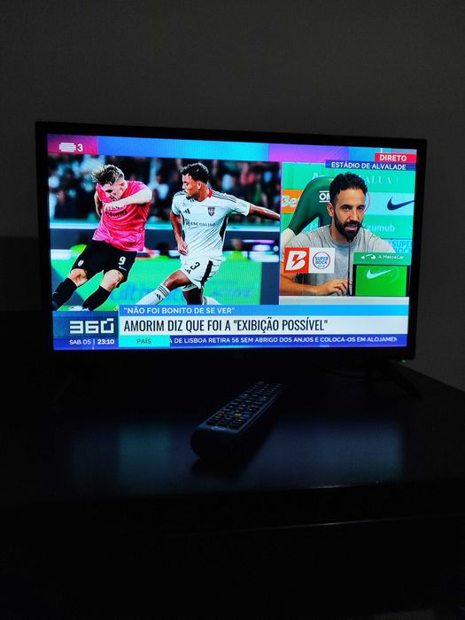 TV 24 polegadas. Rio Tinto • OLX.pt