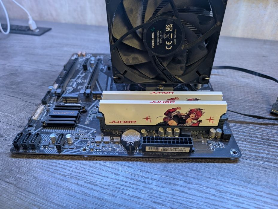 Комплект am4 Ryzen 5 5600 + b550 + 32gb: 8 900 грн. - Комплектуючі та запчастини Київ на Olx