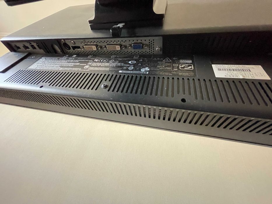 Монітор NEC PA241W-BK 24": 1 900 грн. - Монітори Київ на Olx