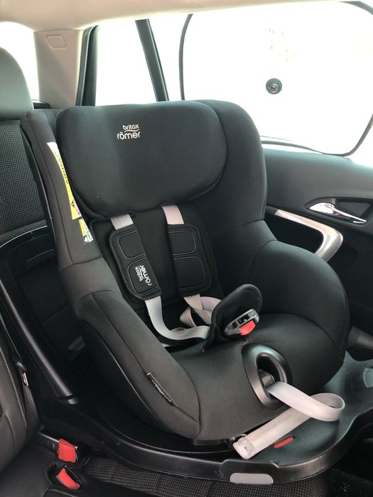 Автокрісло Britax Romer Dualfix i-Size 360: 6 500 грн. - Дитячі ...