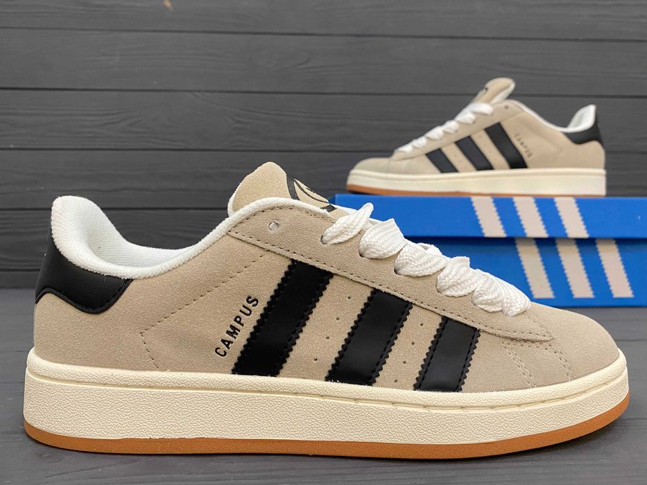 Мужские замшевые кроссовки Адидас Кампус бежевые счерным Adidas Campus ...