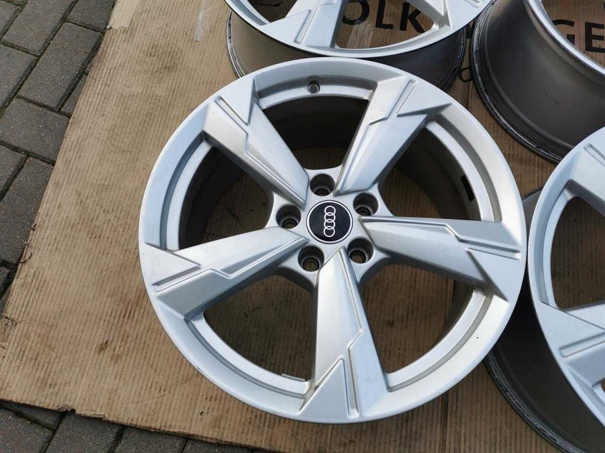 5x112 Alufelgi R18 Audi A6 C8 C7 A4 B8 B9 Q5 Q3 A8 Et39 8j 4k0 4szt
