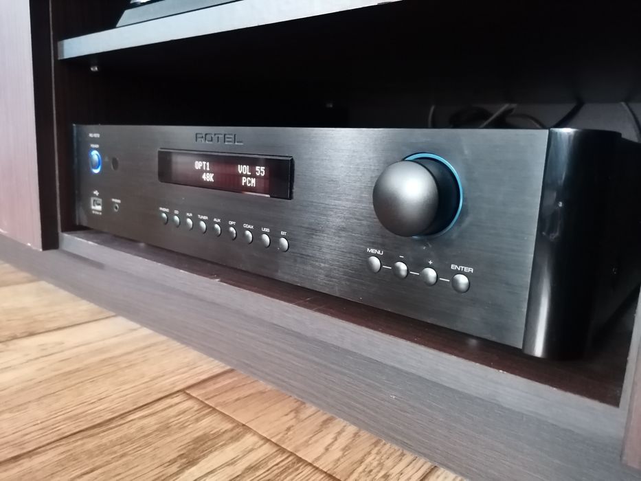 Przedwzmacniacz Rotel rc-1572 Luboń • OLX.pl
