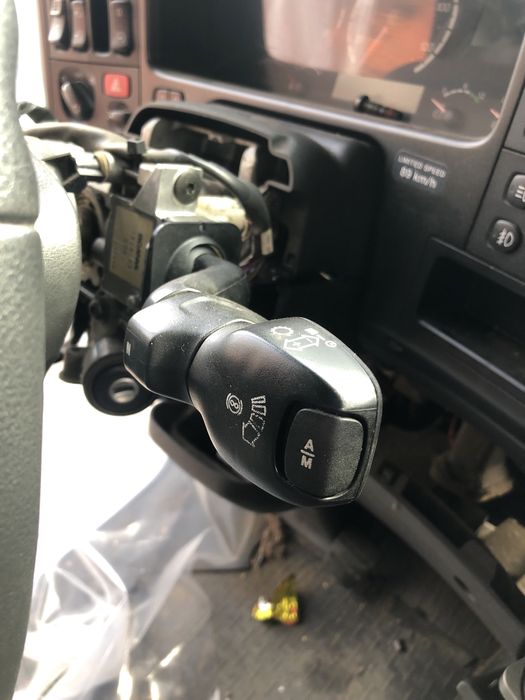 Підрульовий перемикач коробки передач Scania 1858199 Euro5: 80 ...