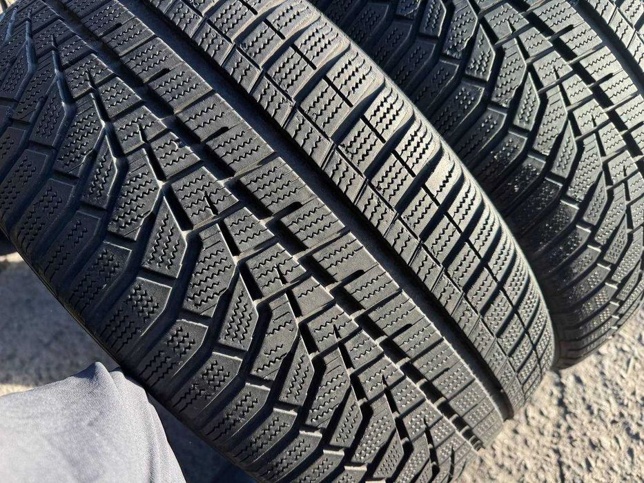 Hankook Winter Icept Evo 2