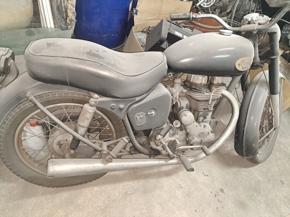 Royal Enfield 350 Bullet de 1956 Paredes • OLX.pt