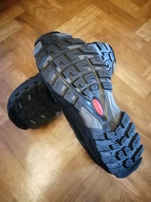 Кроссовки "Ecco" 43 р., новые.: 1 800 грн. - Кросівки для міста Олексіївка на Olx