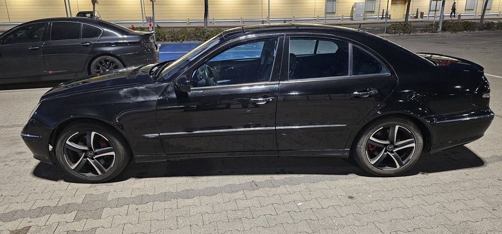 Mercedes W211 4.0 Ząbki • OLX.pl