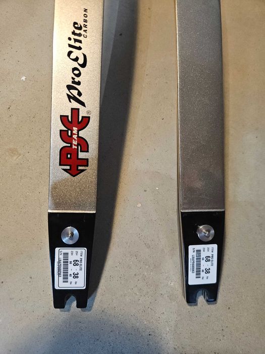 PSE Palhetas PROELITE CARBON 66" 40 (par) Cascais E Estoril • OLX.pt