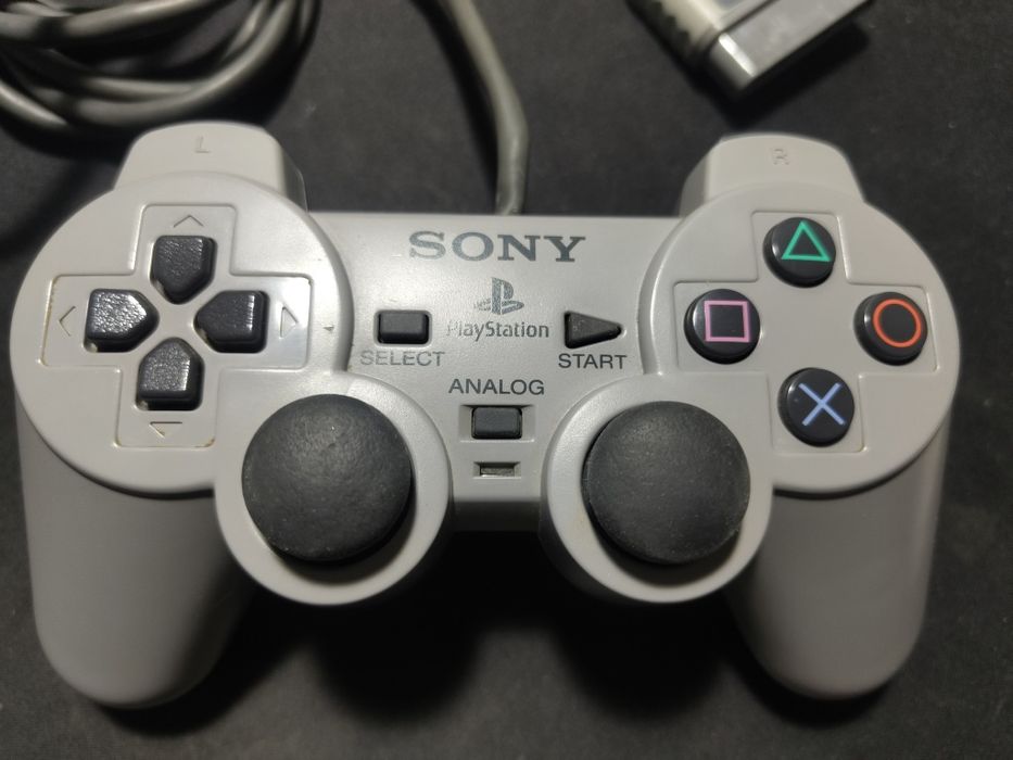 Comando PlayStation 1 /PS1 Alcochete • OLX.pt