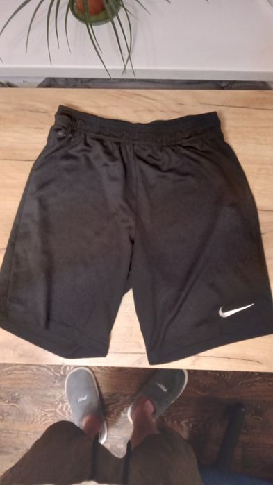 Шорты Nike S-M оригинал: 120 грн. - Спортивні шорти Кам'янське на Olx