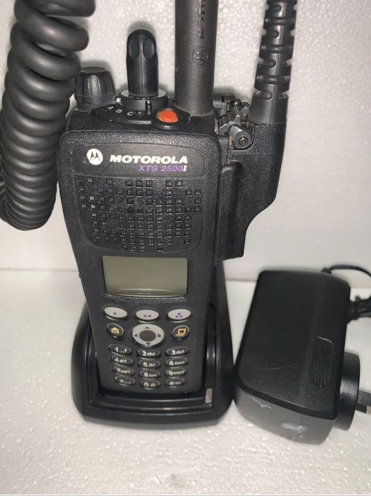 Портативна цифрова радіостанція Motorola XTS2500 I model 3 VHF: 16 000 ...