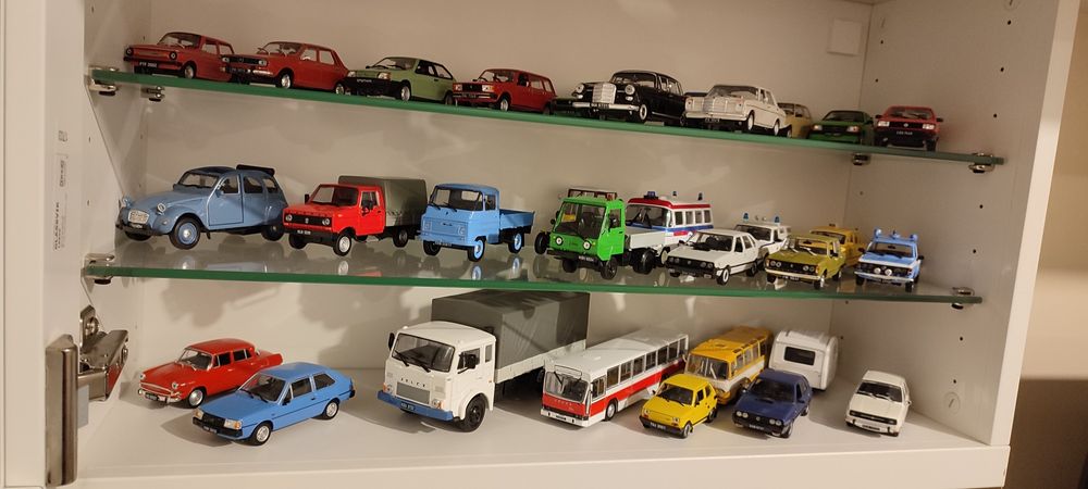 Kultowe auta PRL D'Agostini 31 sztuk Płock • OLX.pl