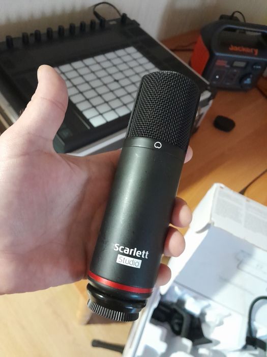Focusrite Scarlett 2i2 3rd Gen Studio 2019 - Focusrite Scarlett 2i2 3: 10 000 грн. - Студийное ...
