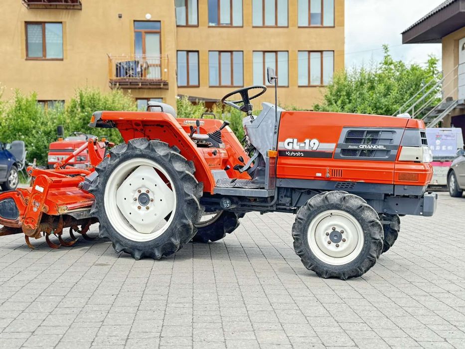 Кубота GL19, японській міні трактора: 7 650 $ - Міні-трактор Рованці на Olx