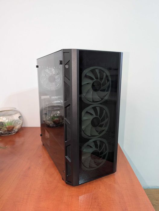 Obudowa PC ATX Chest TG – Szklany Panel, RGB, Stan Bardzo Dobry Czarny ...