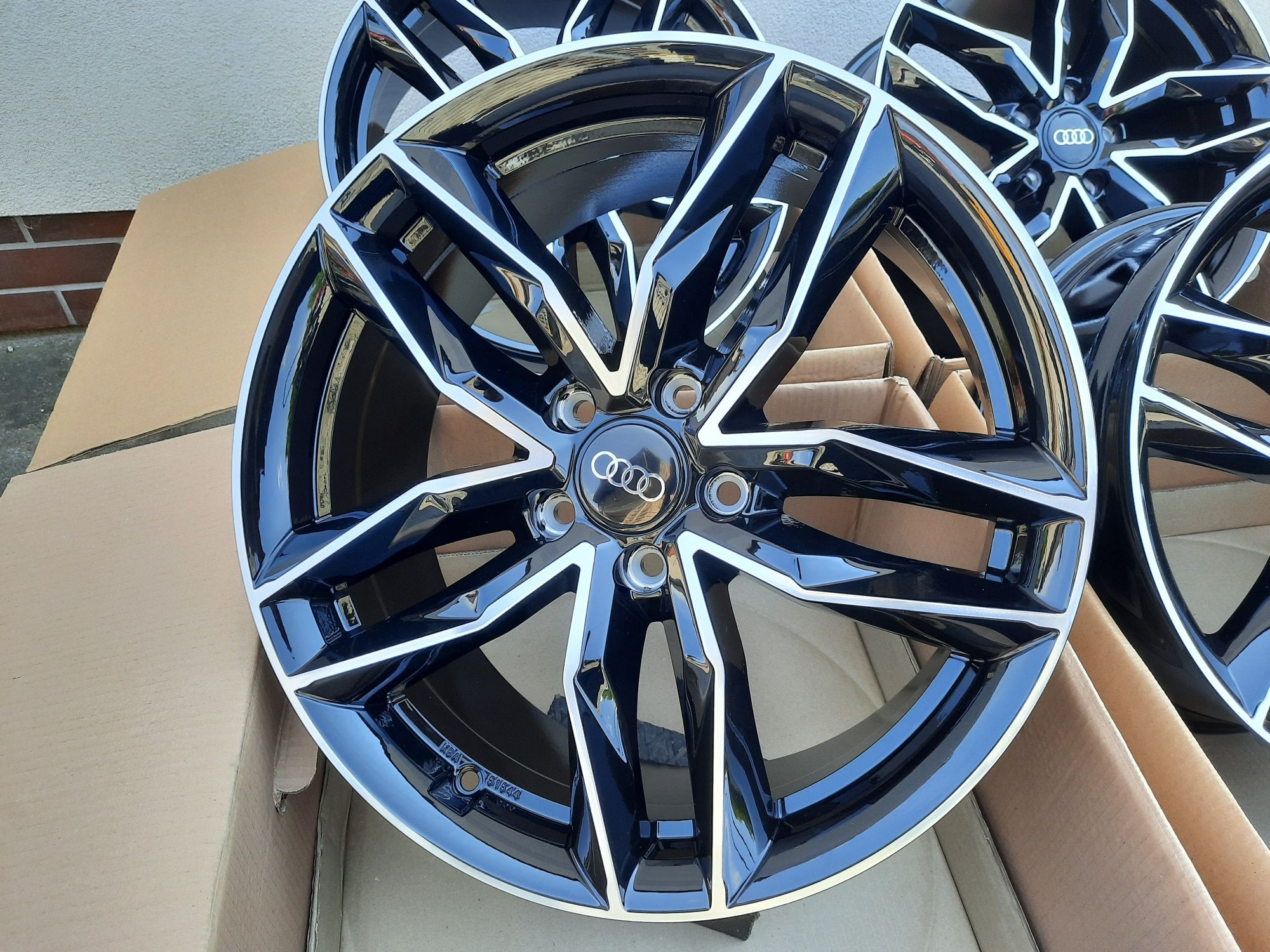 Alufelgi Nowe 19 Audi 5x112 A3 A4 B7 B8 B9 A6 C5 C6 Q3 Tt Czarne Rs3