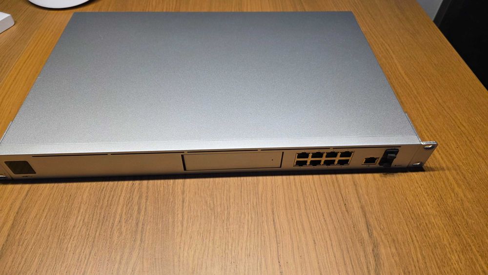 Unifi - UDM Pro, NanoHD, US-8-60W Bydgoszcz • OLX.pl