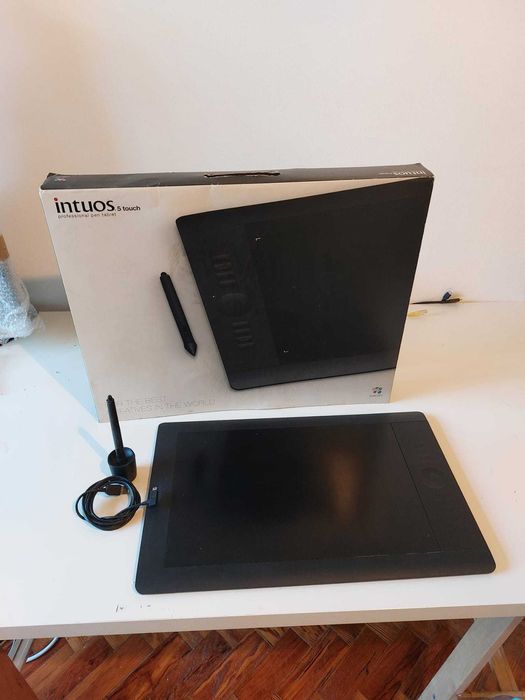Wacom Intuos 5 Touch L - Óptimo estado Avenidas Novas • OLX Portugal