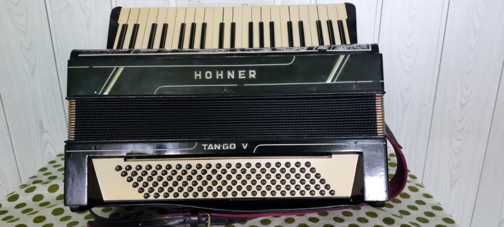 Akordeon hohner Tango V Kraków Prądnik Biały • OLX.pl