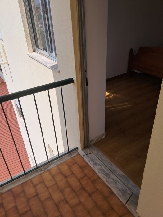 Alugo quarto em Cavadas Seixal, Arrentela E Aldeia De Paio Pires • OLX.pt