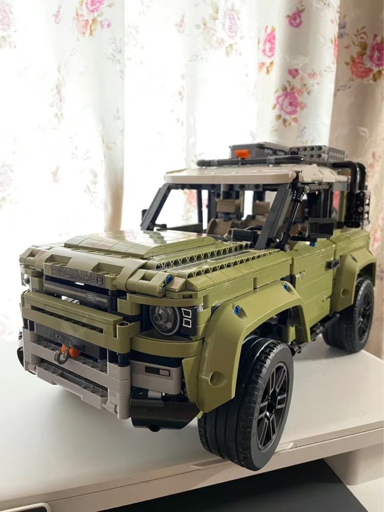 Конструктор Lego Technic Land Rover Defender,лего техник ленд ровер: 3 ...