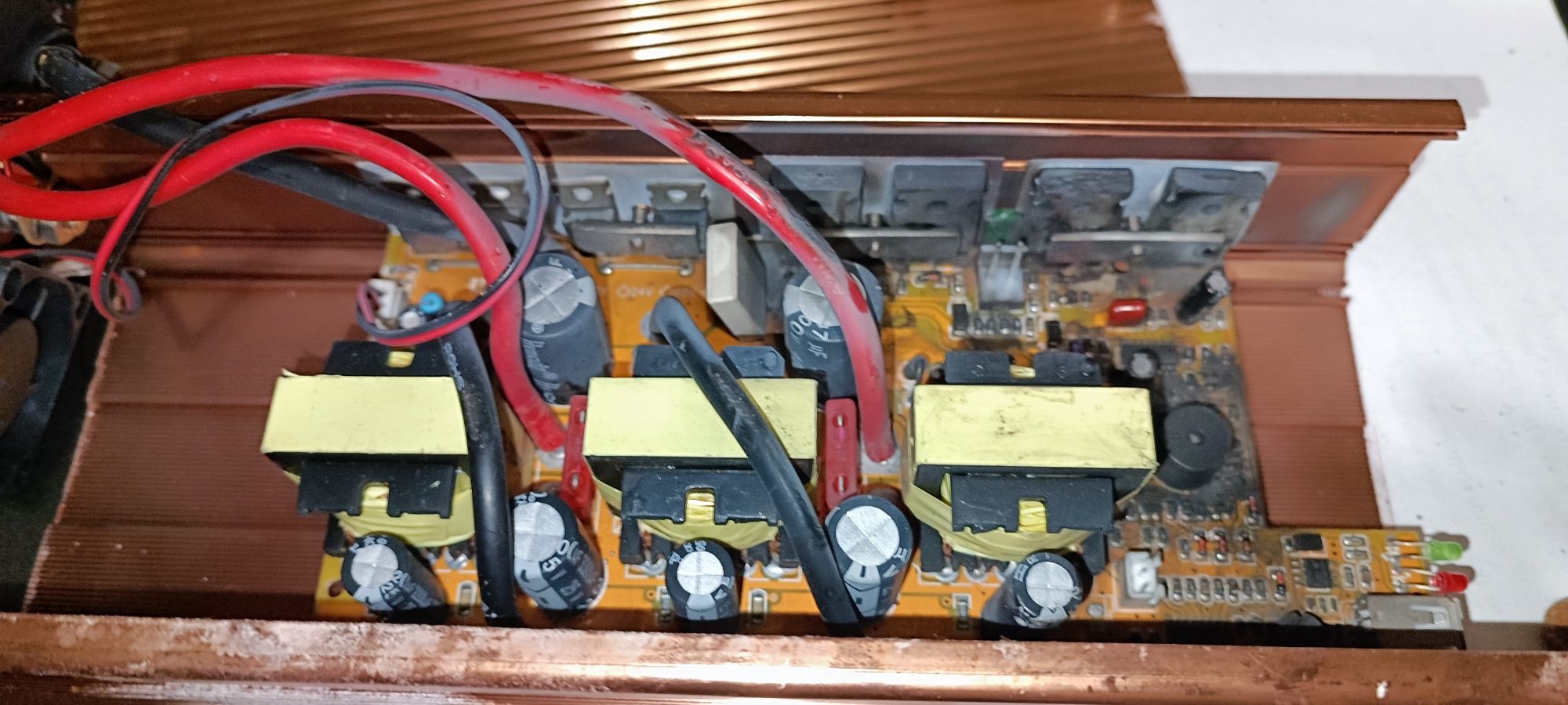 Инвертор 2000w Китай: 999 грн. - Перетворювачі напруги Чернігів на Olx