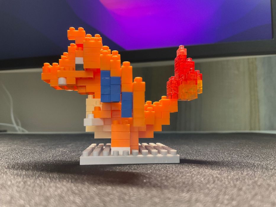 Mini Lego Pokémon Charizard Blocos Santa Eulália • OLX Portugal