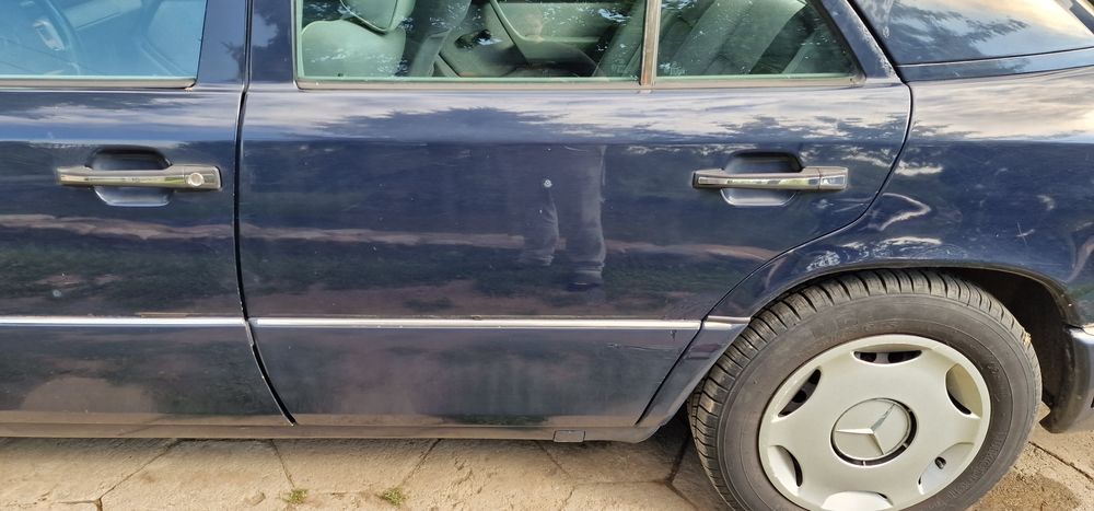 Mercedes w124 e300d automat film z prezentacji Terespol Pomorski • OLX.pl