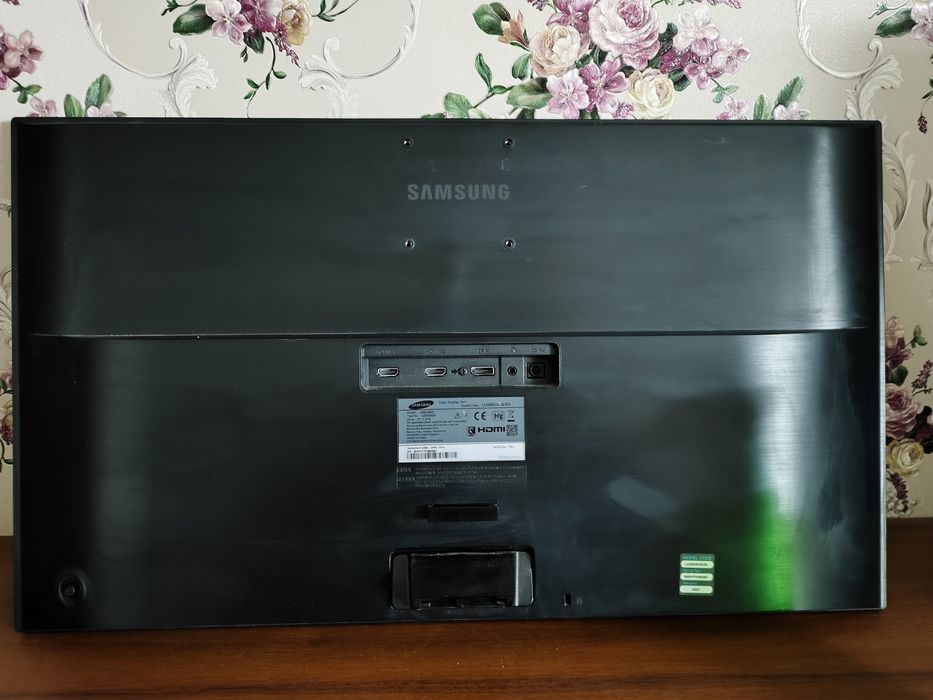 Ultra HD Монітор 28" Samsung U28E590D: 5 600 грн. - Монітори Харків на Olx