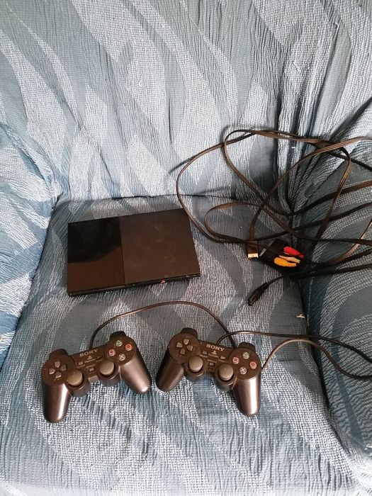 PS2 Playstation 2 slim Silvares, Pias, Nogueira E Alvarenga • OLX.pt