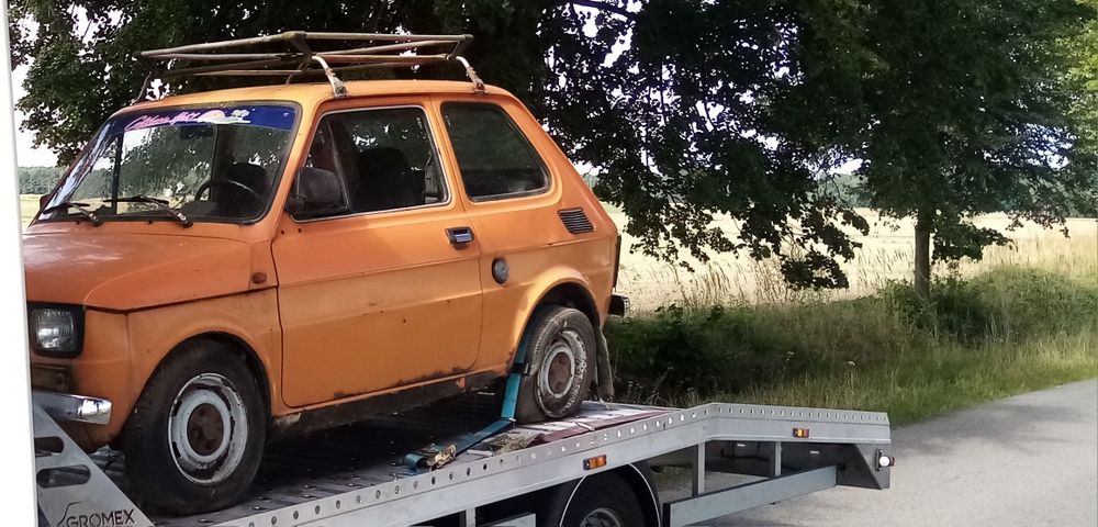 Fiat 126p 1982 kapliczka polski fiat maluch bambino chrom hak bagażnik Lubliniec • OLX.pl