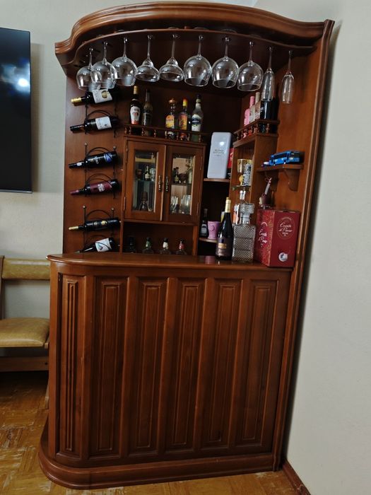 Bar de canto p/ sala Pedrógão • OLX.pt