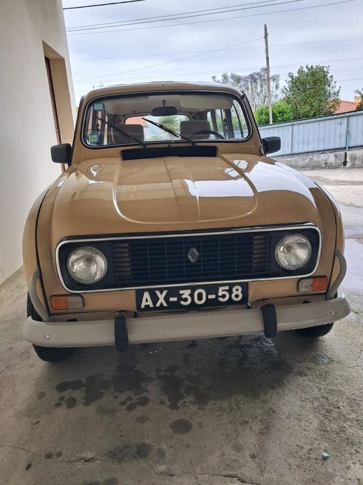 Carro Renault 4L Santo Tirso, Couto (Santa Cristina E São Miguel) E ...
