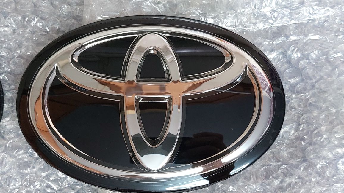 Эмблема значок на решётку Тойота Toyota под дистроник 53141-33130: 4 ...