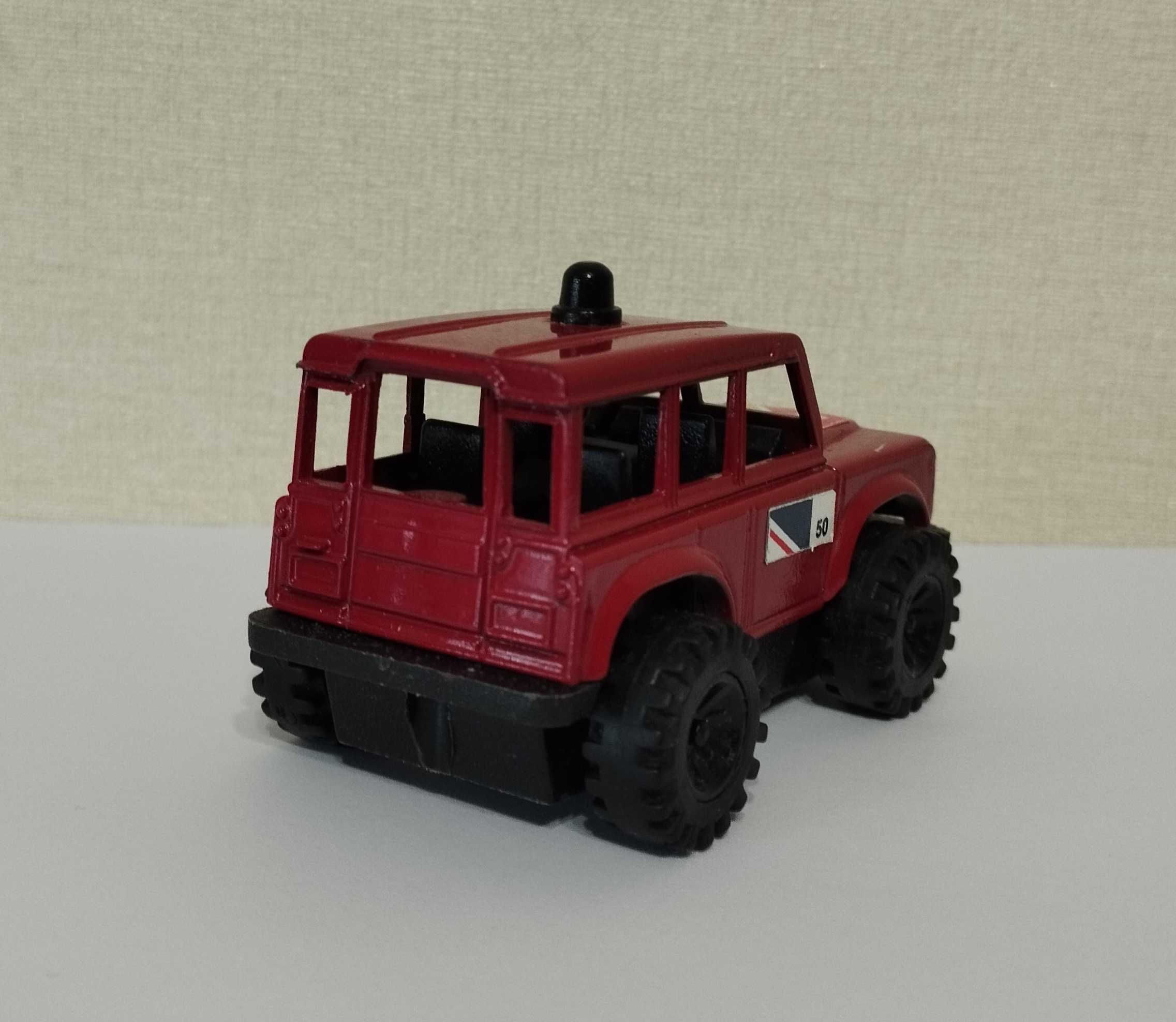Машинка Land Rover Defender с заводным механизмом: 55 грн. - Іграшки ...