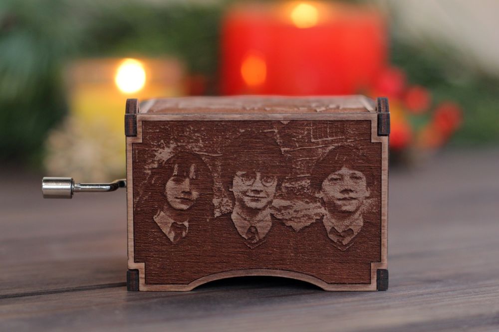 Музична скринька з мелодією з фільму Гаррі Поттер Harry Potter 450 грн Коллекционирование