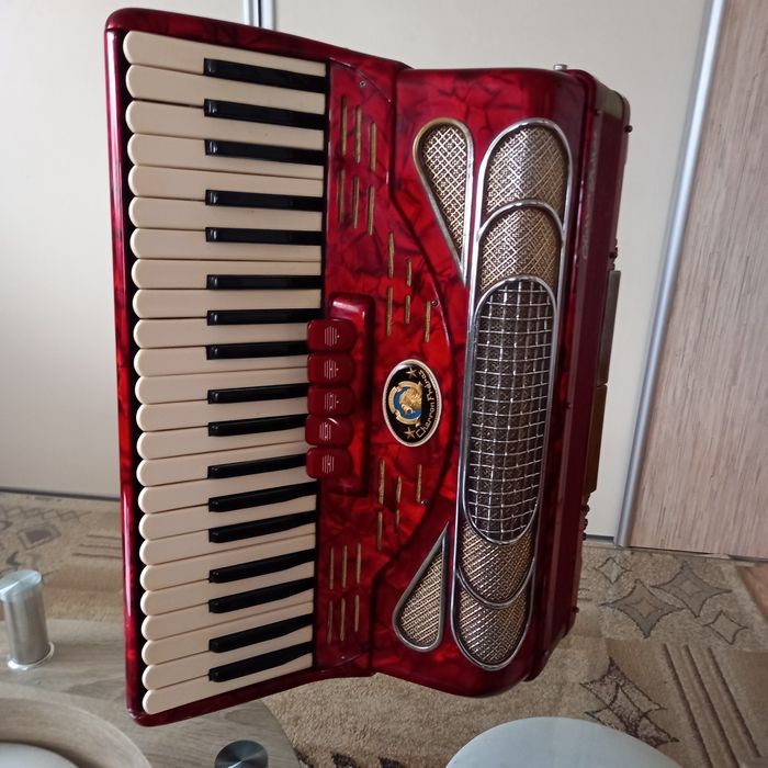 Akordeon Charron Fieres 120 basow. 1400 zl Piekielnik • OLX.pl
