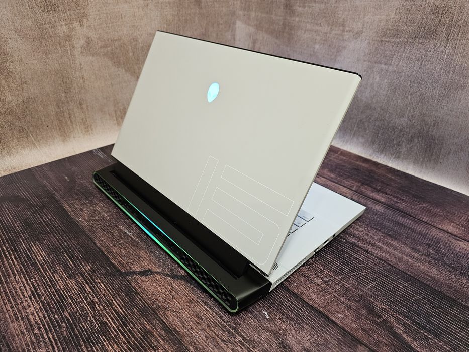 Alienware M15 R3 (i7-10750H/32Gb/RTX 2080 Super Max-Q/512Gb/OLED 4K ...