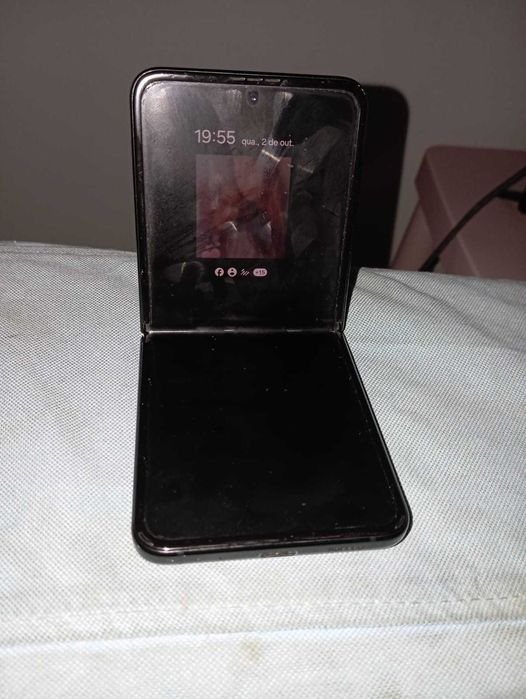 Galaxi z flip 3 vendo Barreiro E Lavradio • OLX.pt