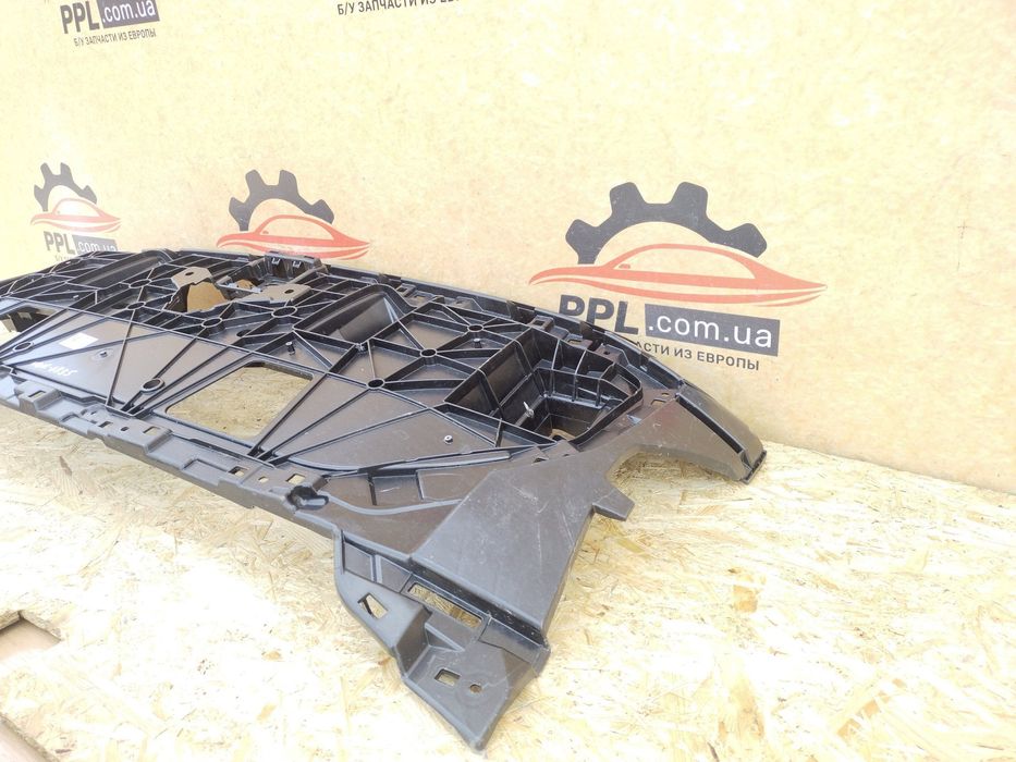 Audi Q4 E-Tron 2021- кронштейн усилитель решетки радиатора 89A807233 ...