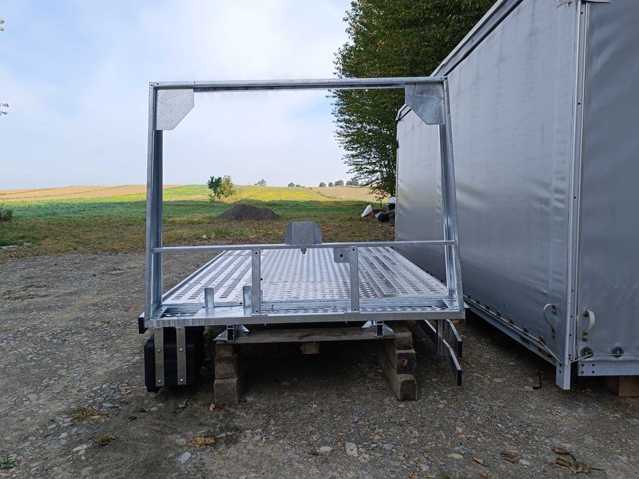 Renault Master Mb Sprinter nowa zabudowa Laweta Najazd 5m Bodzentyn ...