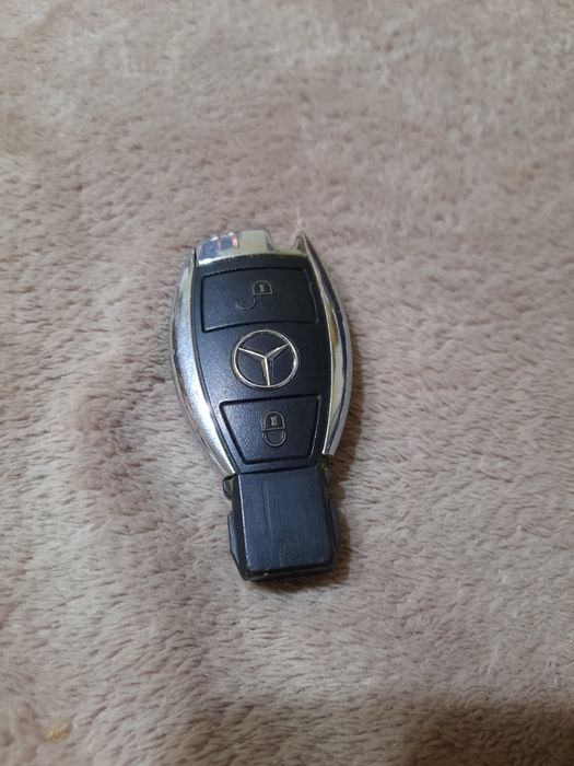 Chave Mercedes benz São Domingos de Rana • OLX.pt