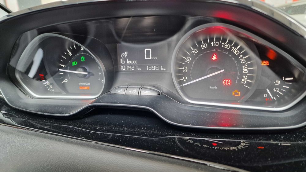 Depósito Adblue Peugeot e Citroen C3 / C4 / 208 / 308 - Vários modelos ...