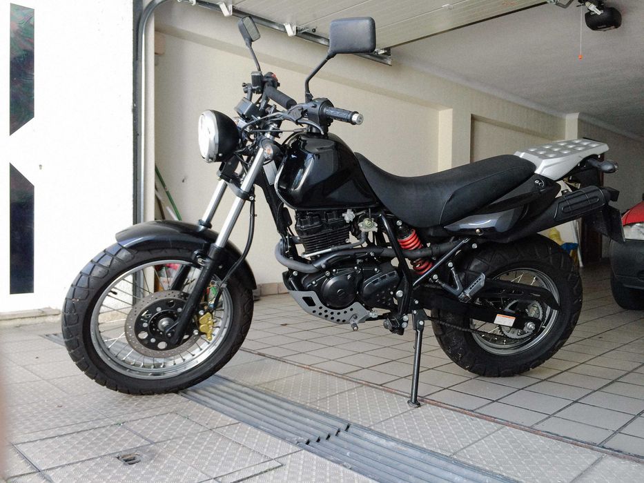 Mota Cafe Racer 125 / Hyosung RT Karion (vintage classic / scrambler ...