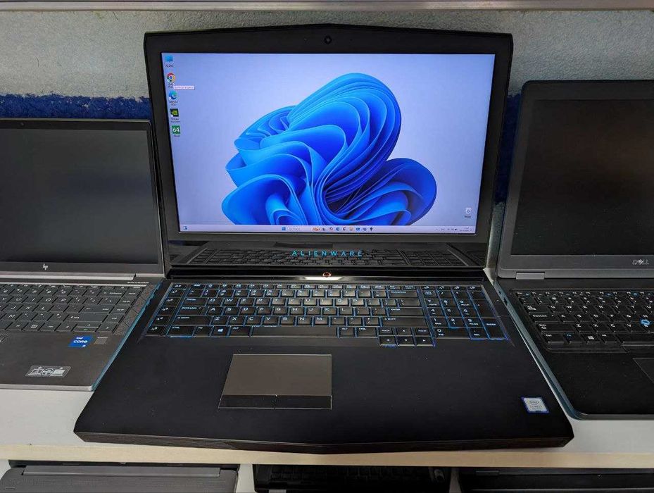 Dell Alienware 17 R5 17.3" FHD i7 8750H 16Gb SSD 512Gb GTX 1070 8gb: 25 ...